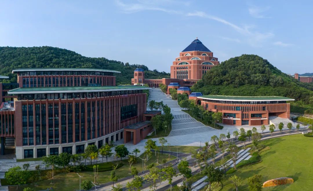 媒体聚焦 | 中山大学深圳校区